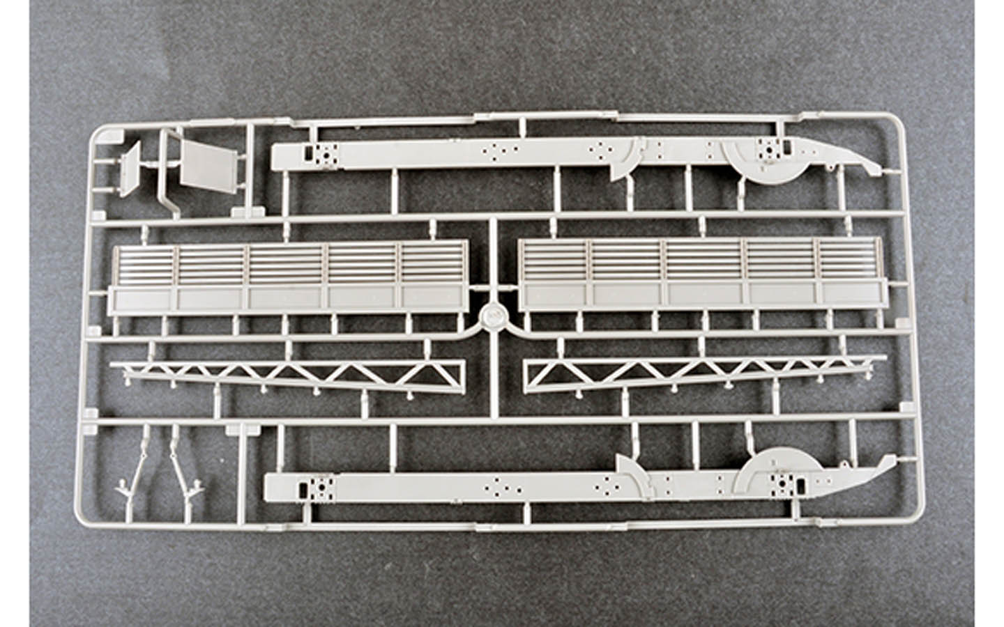 Russian Zil-135 - Trumpeter 01073 | kingshobby.com