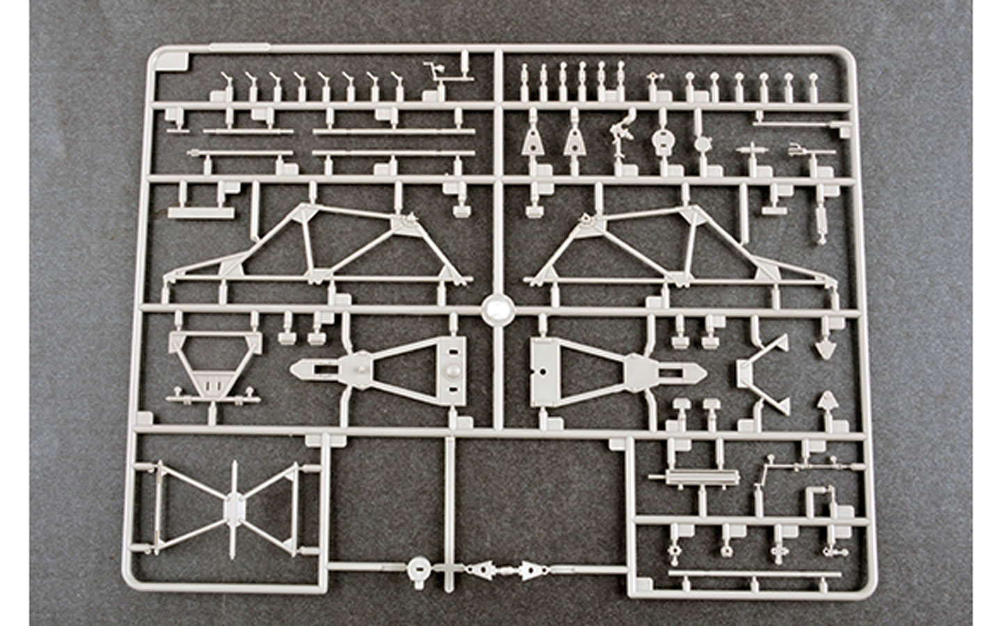 Soviet 2B7 Multiple Rocket Launcher BM-13 NM - Trumpeter 01075 ...