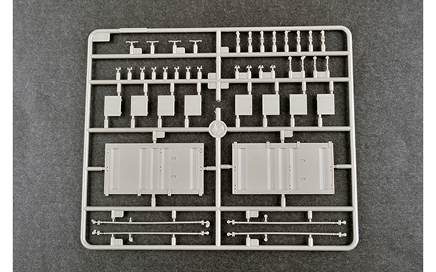 3M24 Club-k in 20-feet Variant with Kh-35UE - Trumpeter 01076 ...