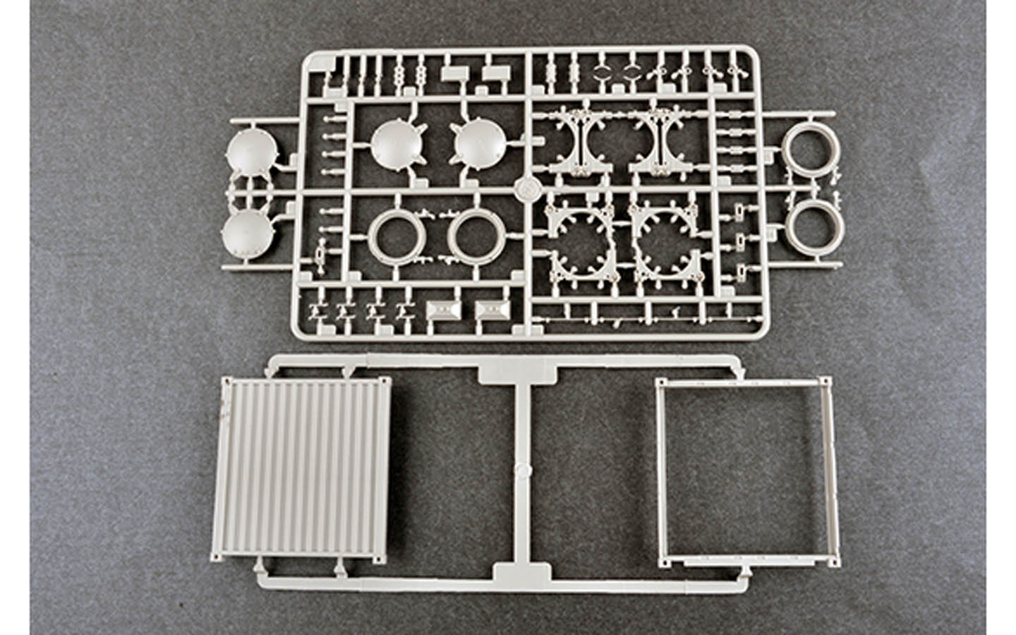 3M24 Club-k in 20-feet Variant with Kh-35UE - Trumpeter 01076 ...