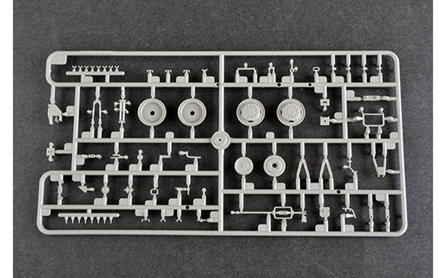 Soviet Zil-131V Tow 2T3M1 Trailer with 8K14 Missile - Trumpeter 01081 ...