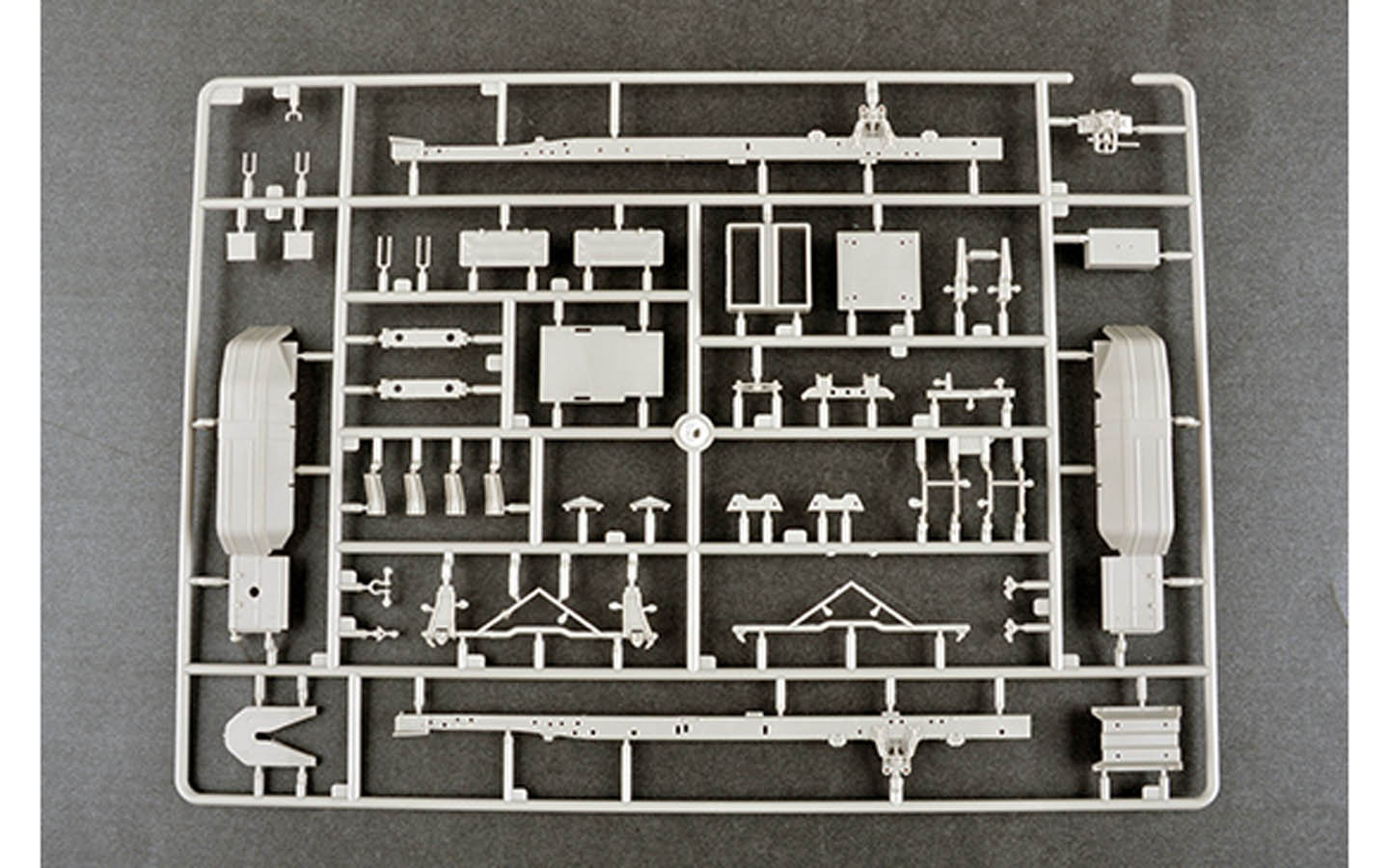 Soviet Zil-131V Tow 2T3M1 Trailer with 8K14 Missile - Trumpeter 01081 ...