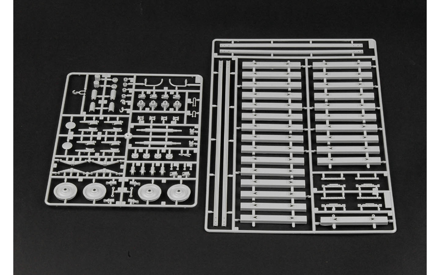 German Kanonen und Flakwagen - Trumpeter 01511 | kingshobby.com