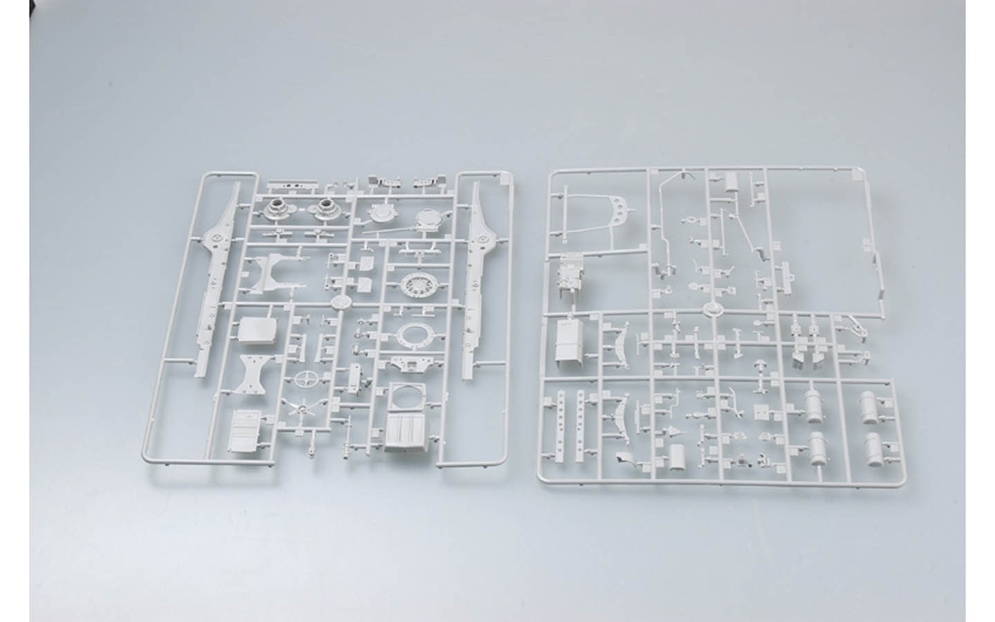 German 3,7cm Flak 37 auf Selbstfahrlafette, Sd.Kfz.7/2 with Sd.Anhänger ...
