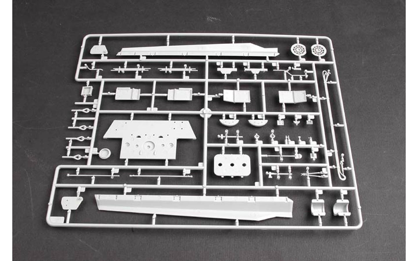 German E-50 Flakpanzer - Trumpeter 01537 | kingshobby.com