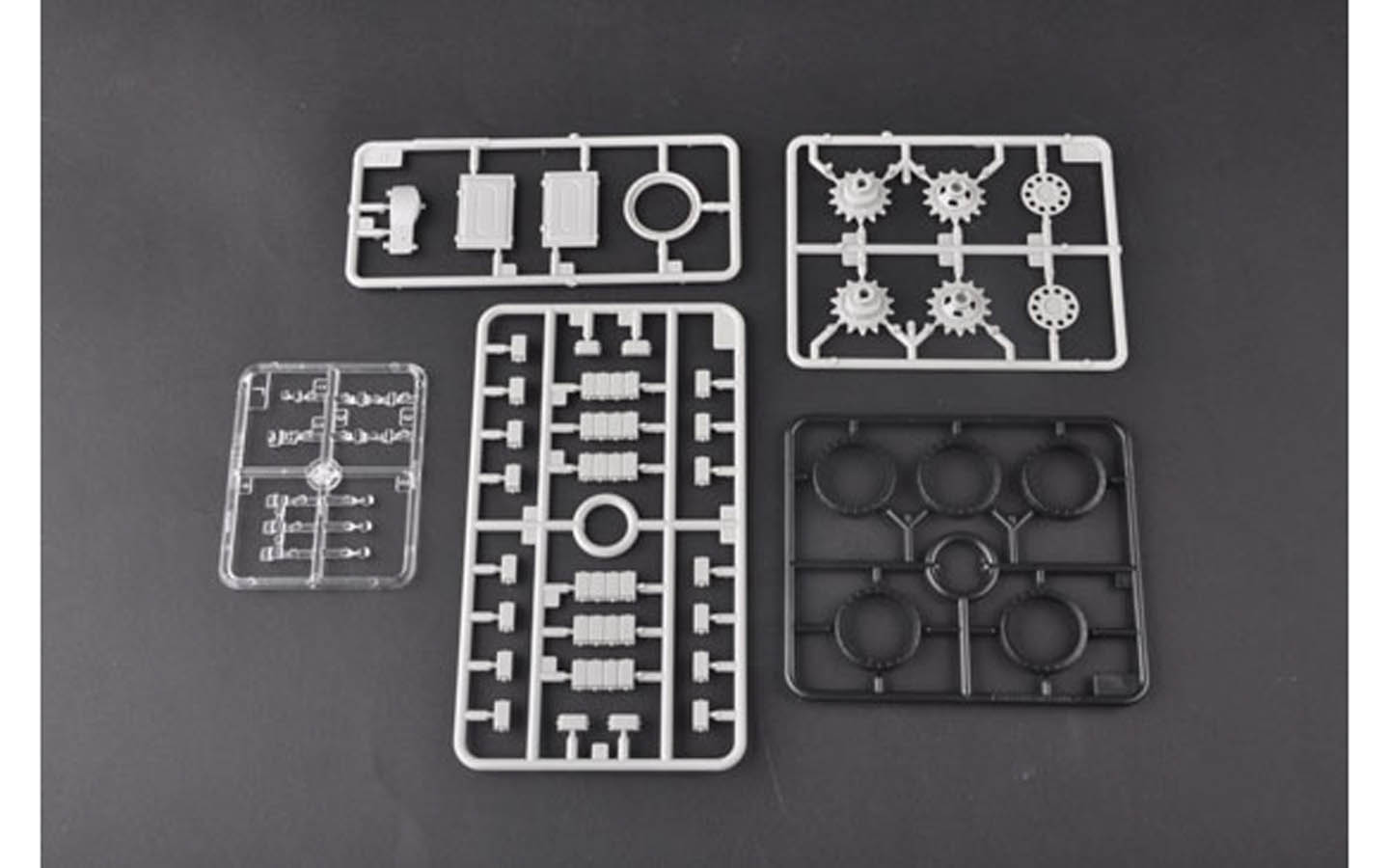 Russian T-62 ERA Model 1962 - Trumpeter 01555 | kingshobby.com