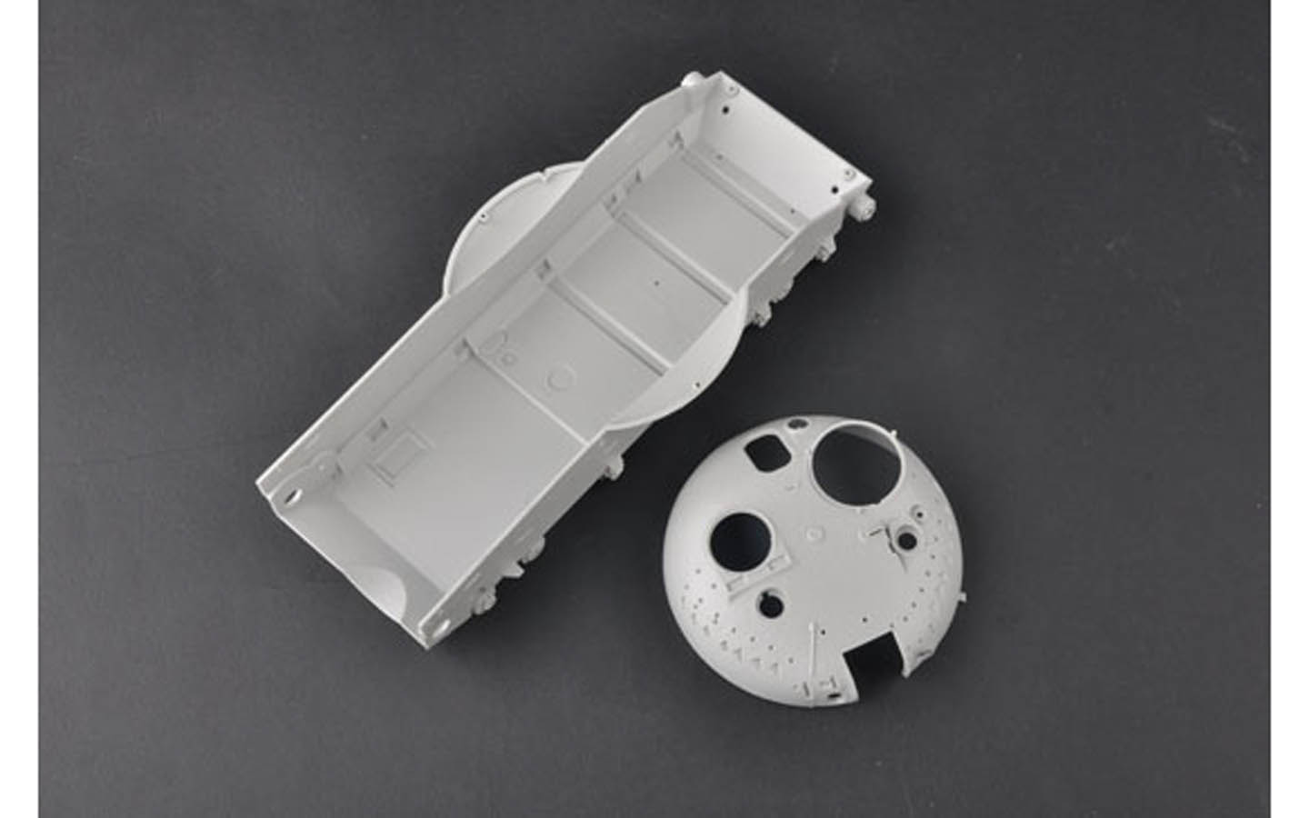 Russian T-62 ERA Model 1962 - Trumpeter 01555 | kingshobby.com