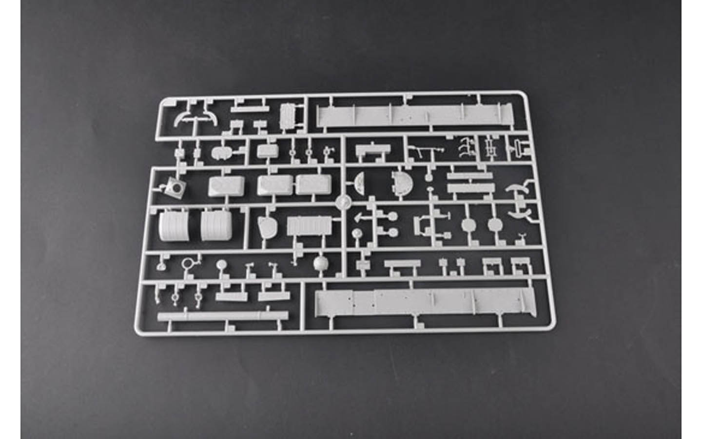 Russian T-62 ERA Model 1962 - Trumpeter 01555 | kingshobby.com