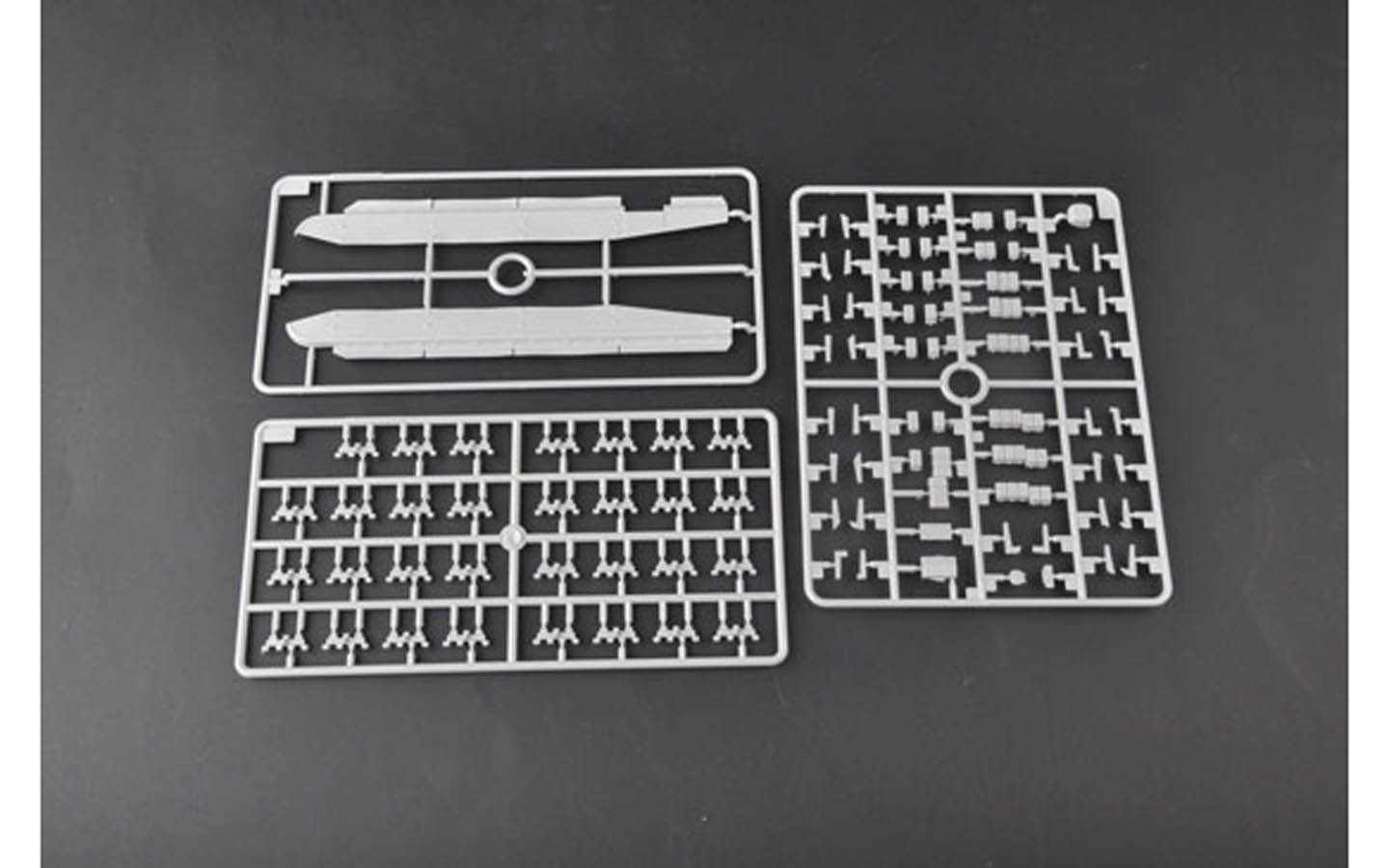 Russian T-62 ERA Model 1962 - Trumpeter 01555 | kingshobby.com