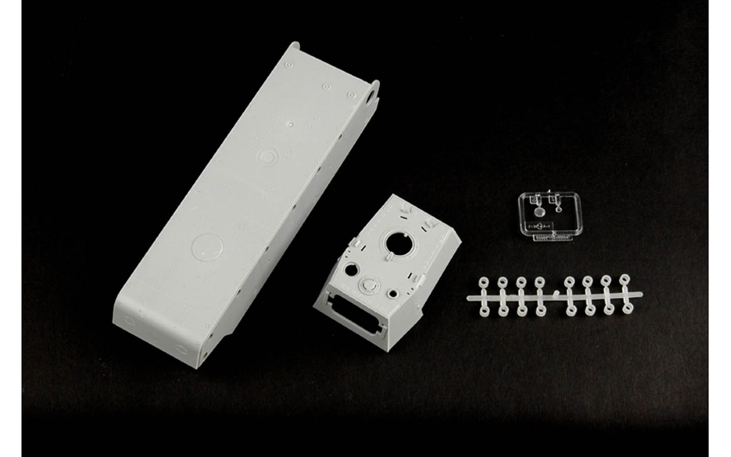 Soviet KV-8 Heavy Tank - Trumpeter 01565 | kingshobby.com