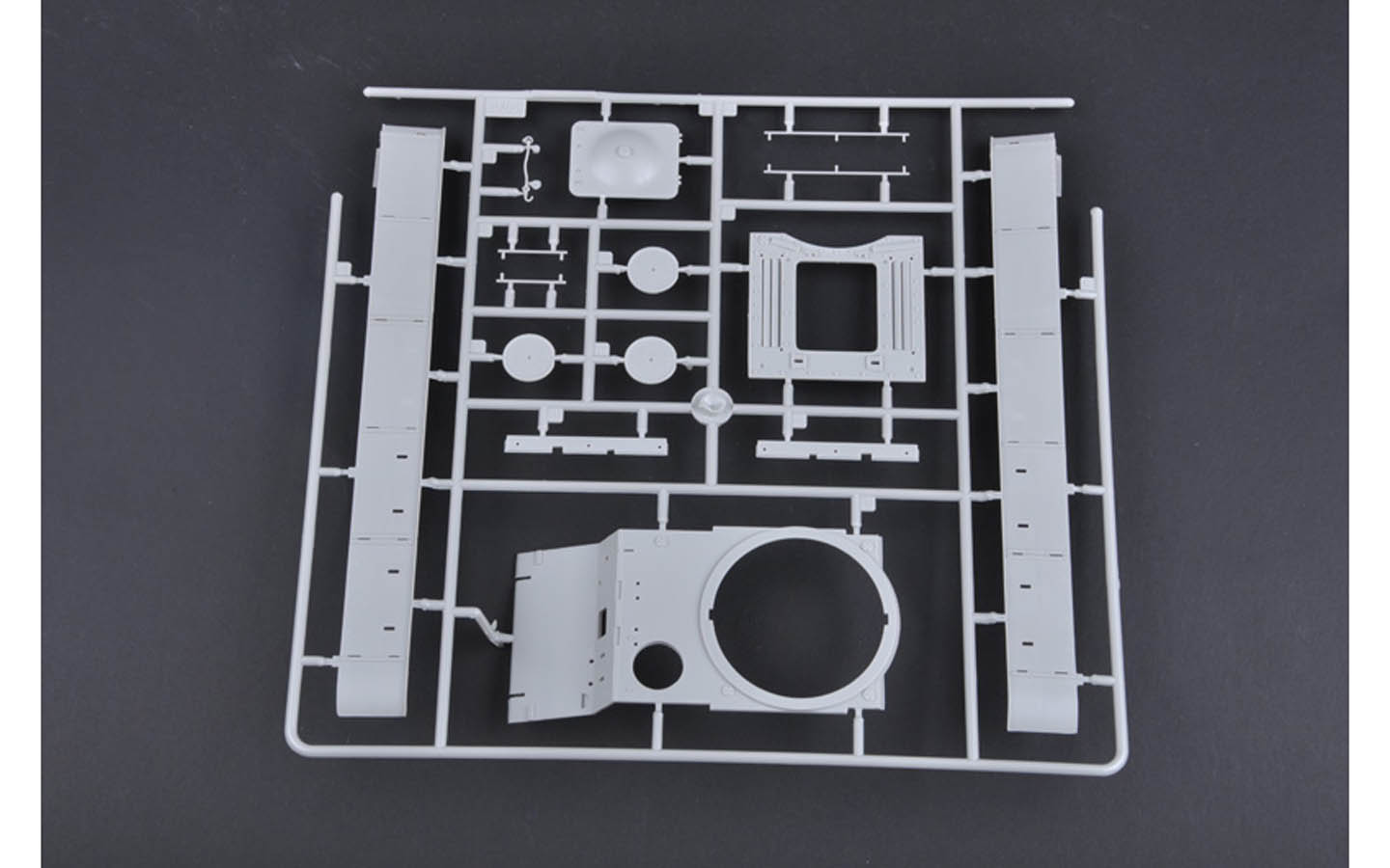 Soviet KV-1S/85 Heavy Tank - Trumpeter 01567 | kingshobby.com