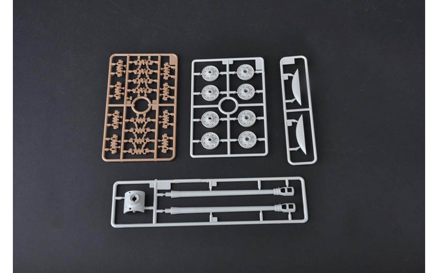 Soviet KV-122 Heavy Tank - Trumpeter 01570 | kingshobby.com