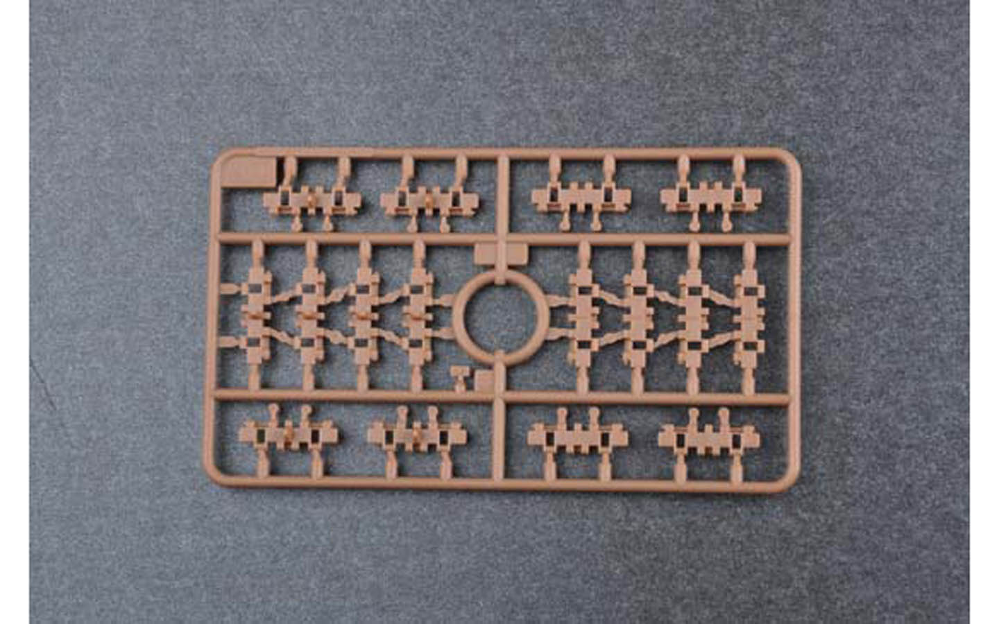 Soviet KV-8S Heavy Tank - Trumpeter 01572 | kingshobby.com