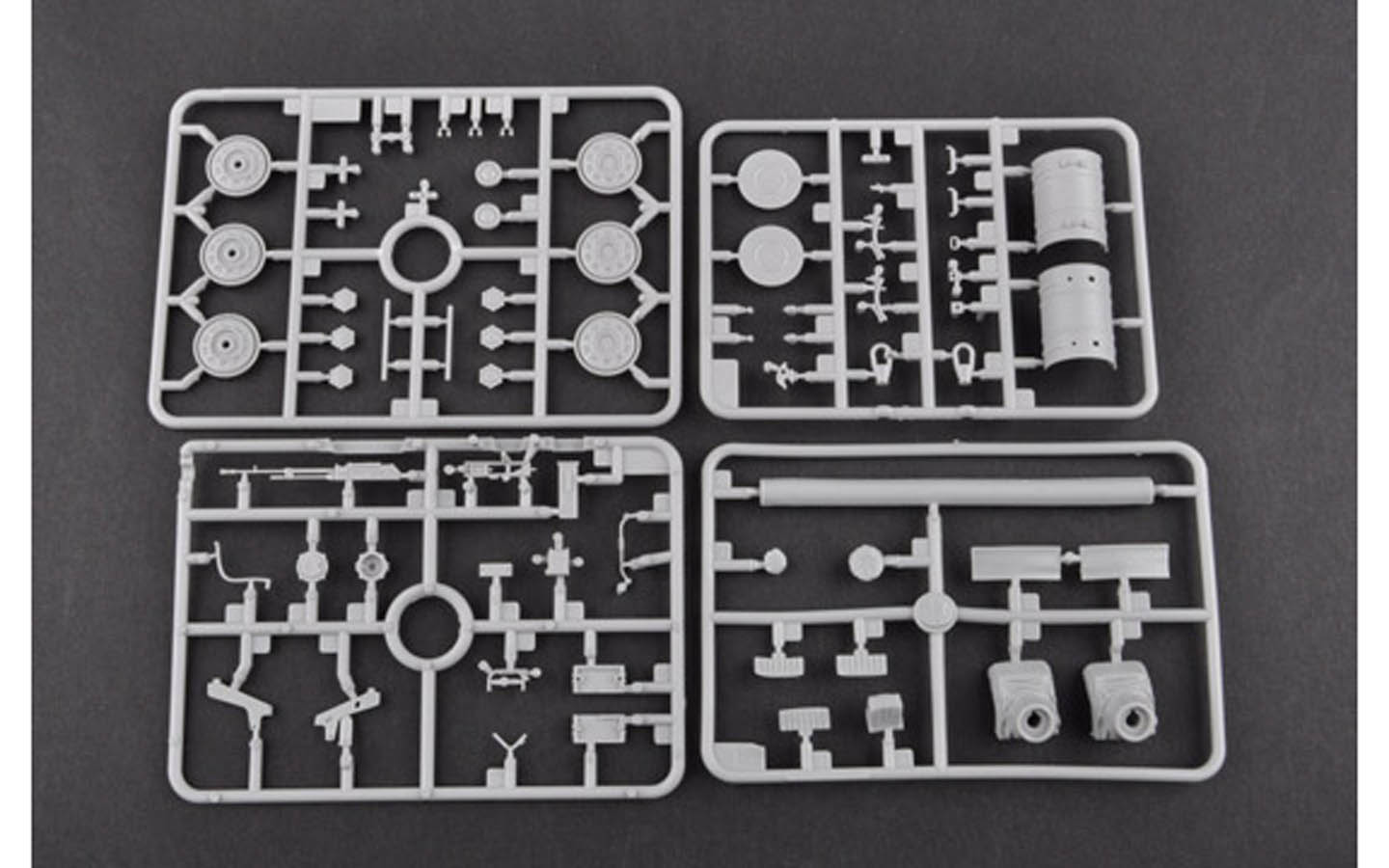 Soviet T-64A Model 1981 - Trumpeter 01579 | kingshobby.com