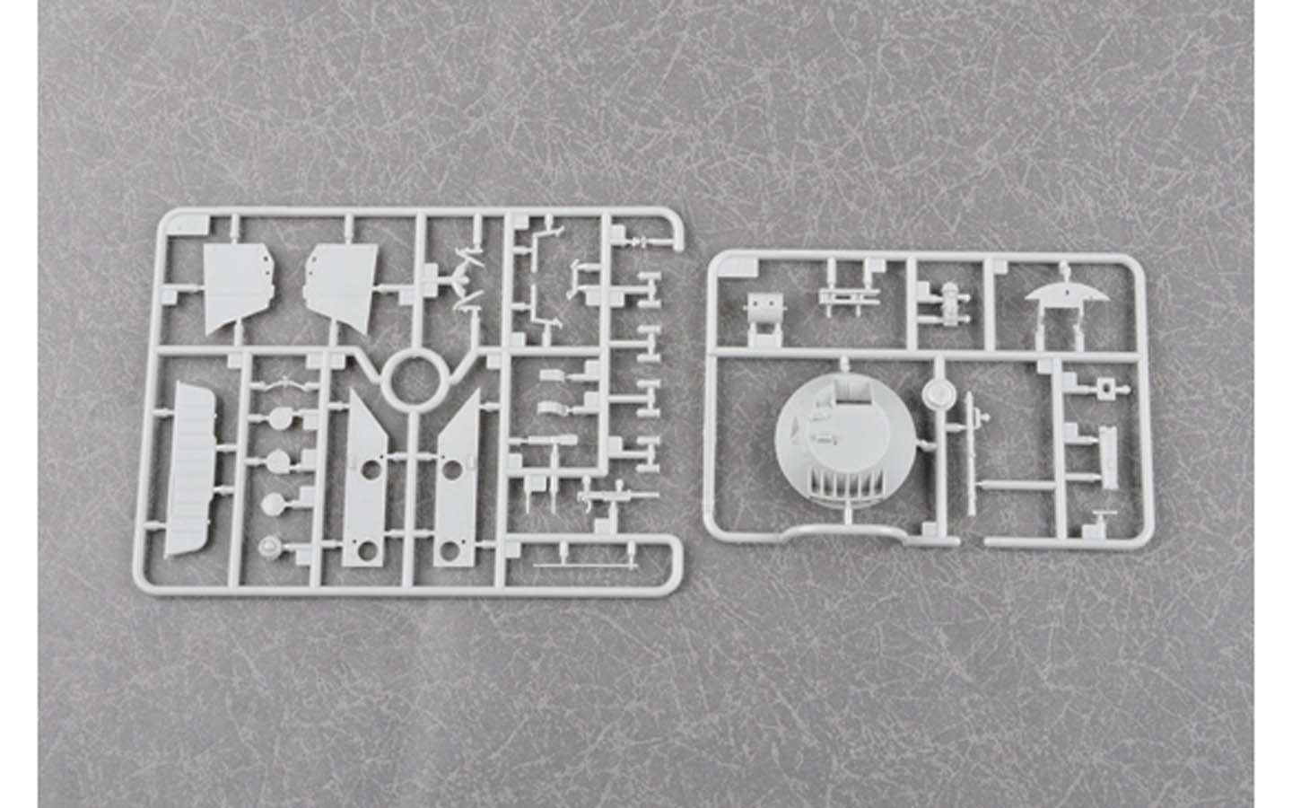 Russian BTR-70 APC in Afghanistan - Trumpeter 01593 | kingshobby.com