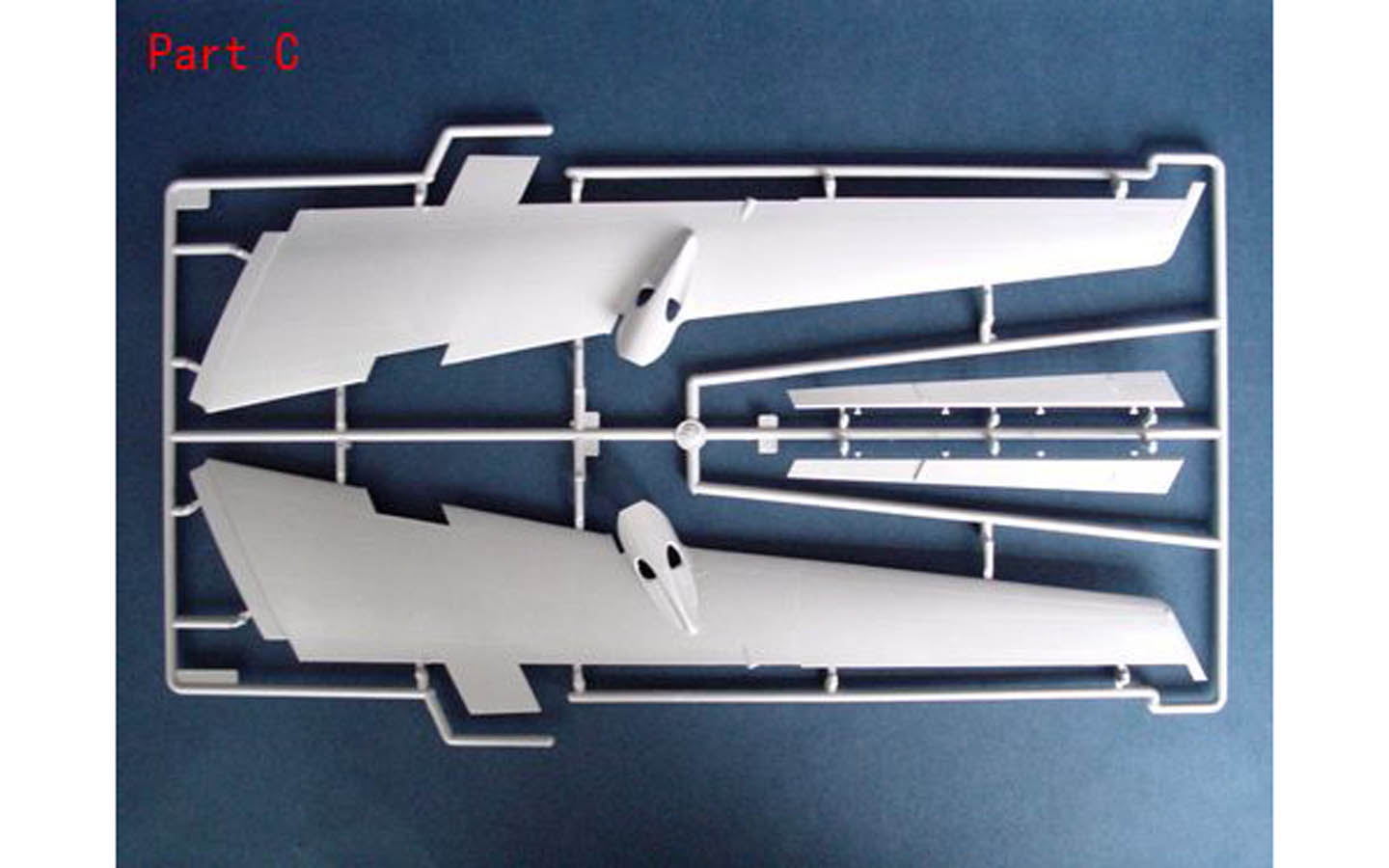 Tupolev Tu-142MR Bear-J - Trumpeter 01609 | kingshobby.com