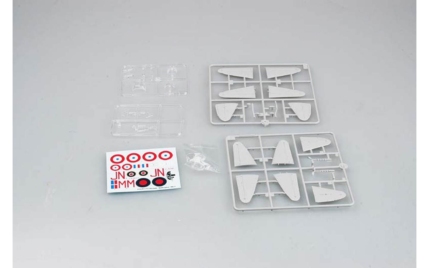 Vickers Wellington Mk X - Trumpeter 01628 | kingshobby.com