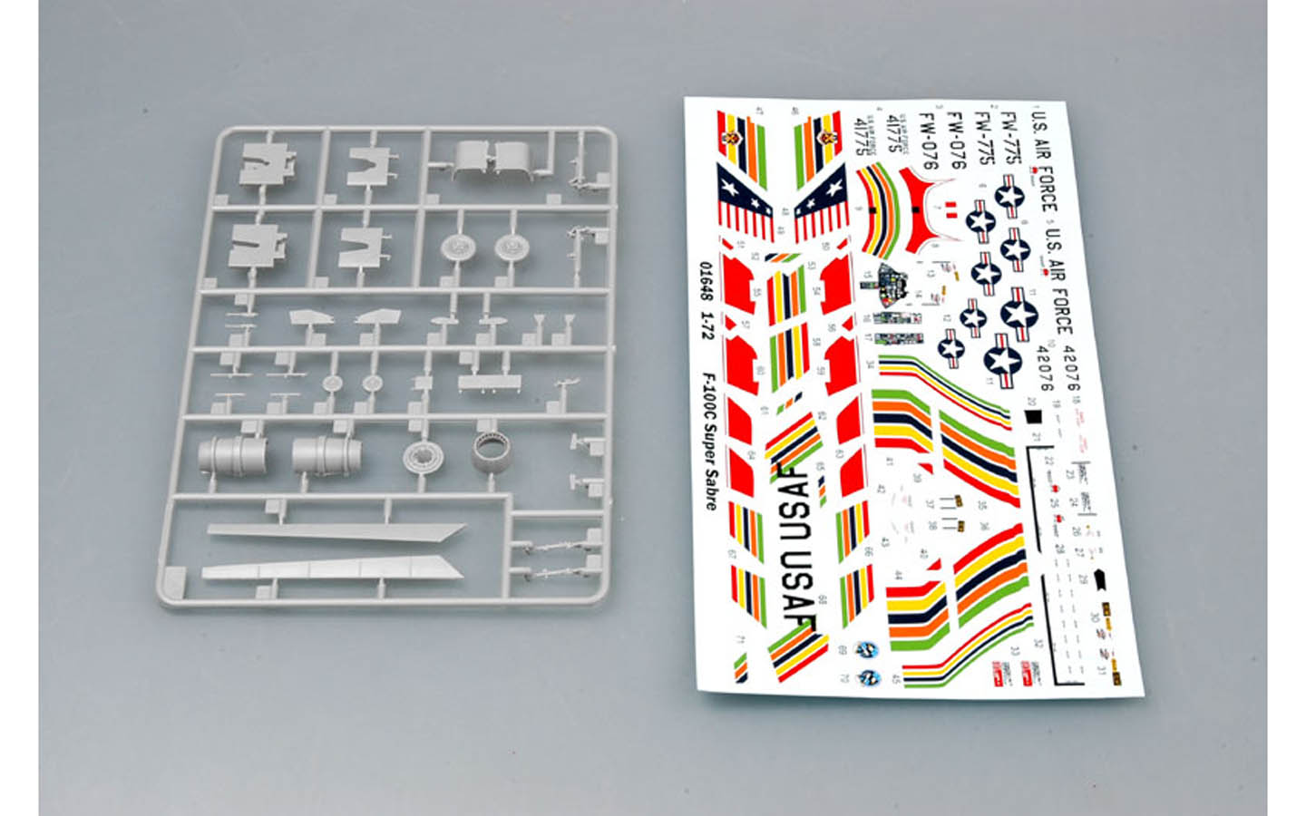 F-100C Super Sabre - Trumpeter 01648 | kingshobby.com