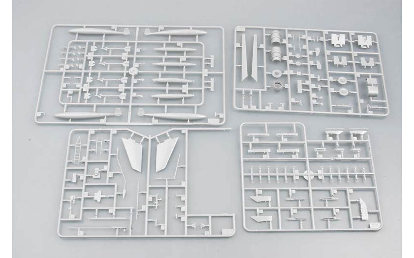 F-100D Super Sabre - Trumpeter 01649 | kingshobby.com