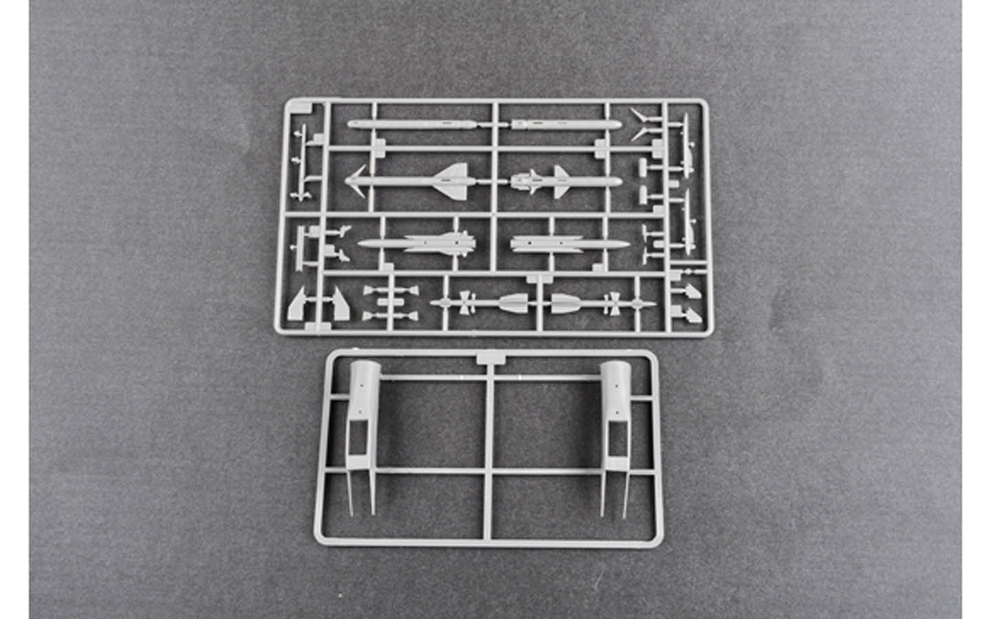 Russian Su-33 Flanker D - Trumpeter 01667 | kingshobby.com