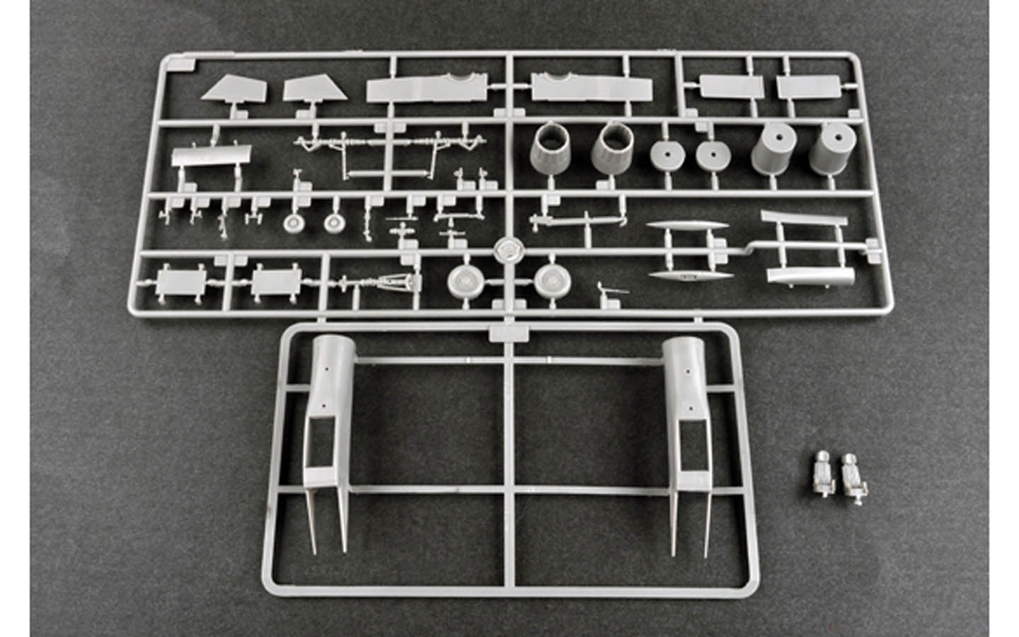 Russian Su-33 Flanker D - Trumpeter 01678 | kingshobby.com