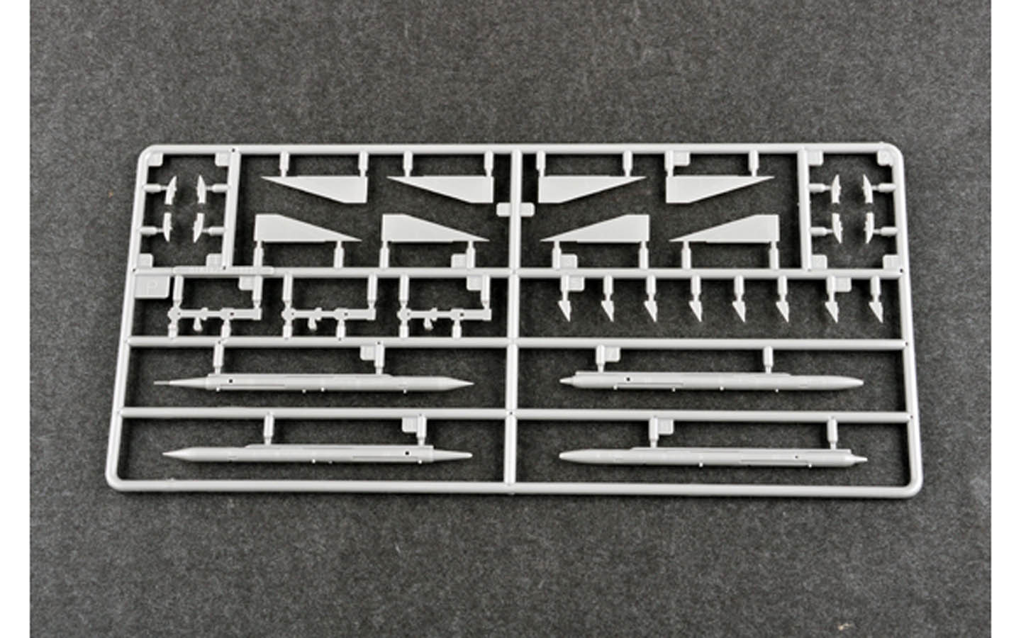 Russian MiG-31 Foxhound - Trumpeter 01679 | kingshobby.com