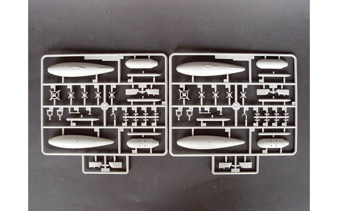 Vought F4U-4 Corsair - Trumpeter 02222 | kingshobby.com