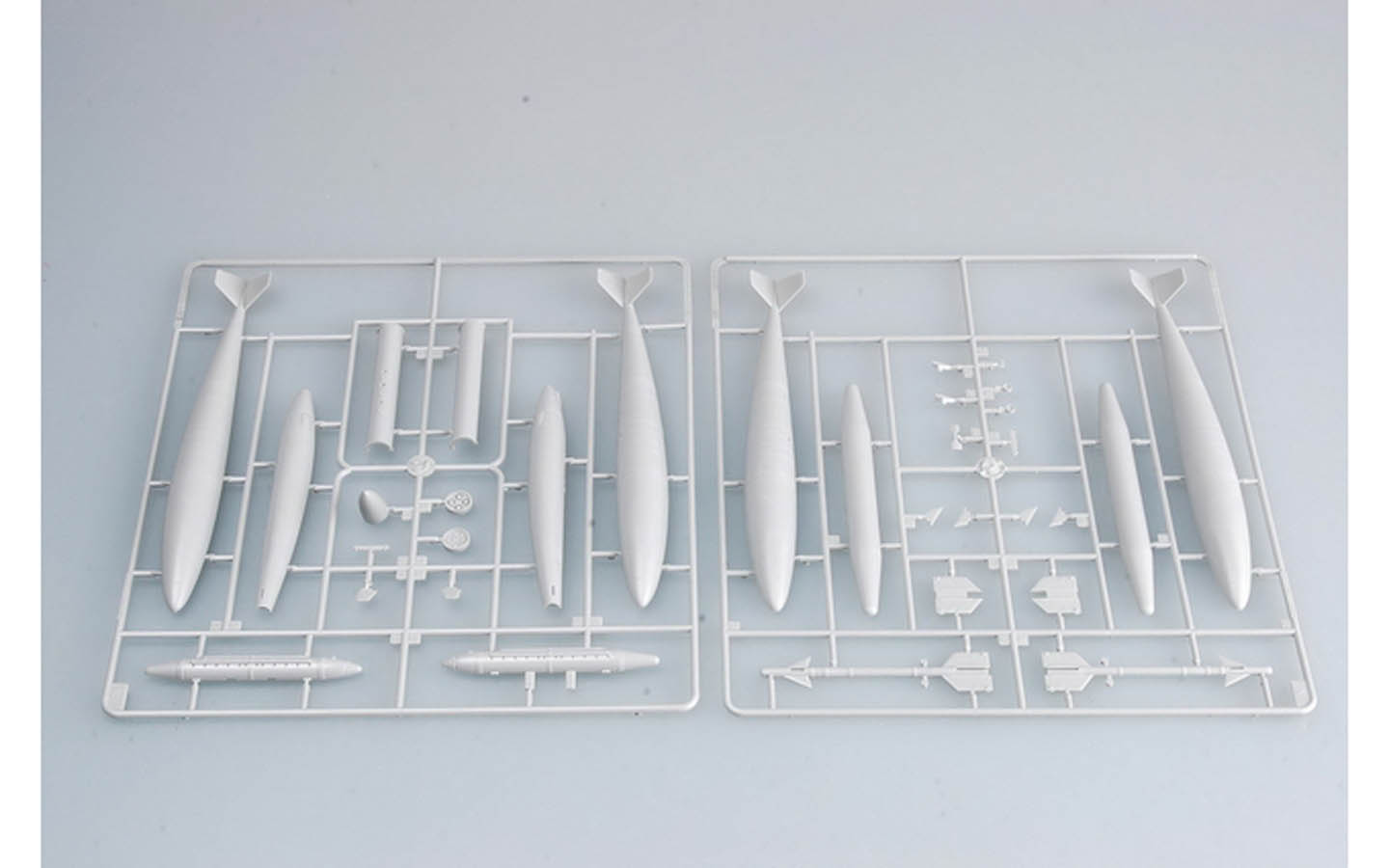 North American F-100D Fighter - Trumpeter 02232 | kingshobby.com