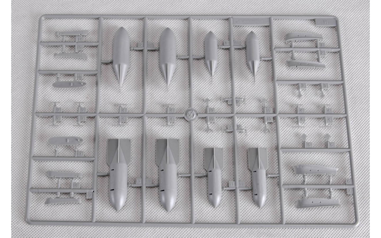 Messerschmitt Me 262 A-2a - Trumpeter 02236 | kingshobby.com