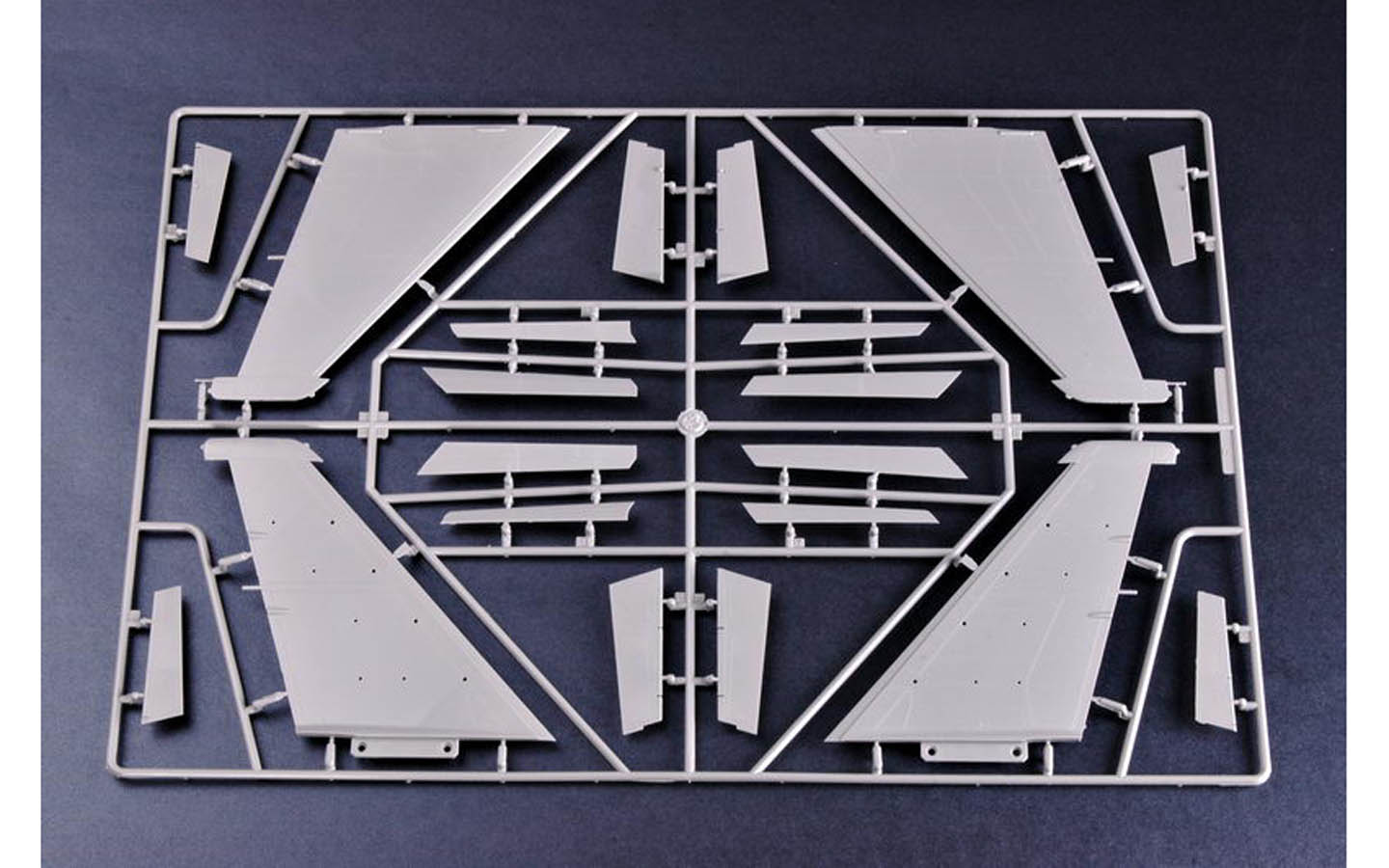 Russia MIG-29M, Fulcrum, Fighter - Trumpeter 02238 | kingshobby.com