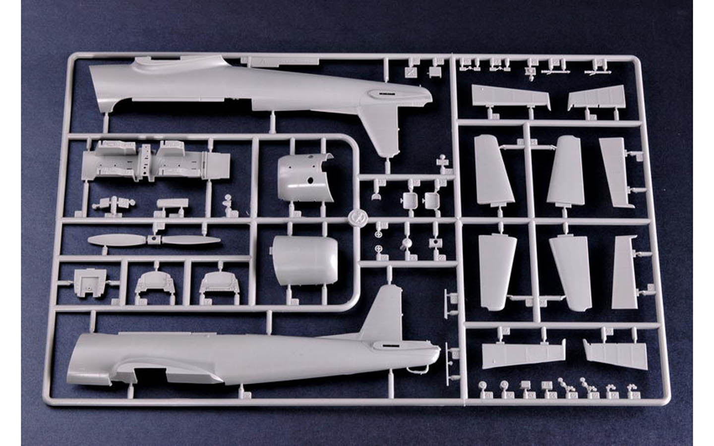China Nanchang CJ-6 - Trumpeter 02240 | kingshobby.com