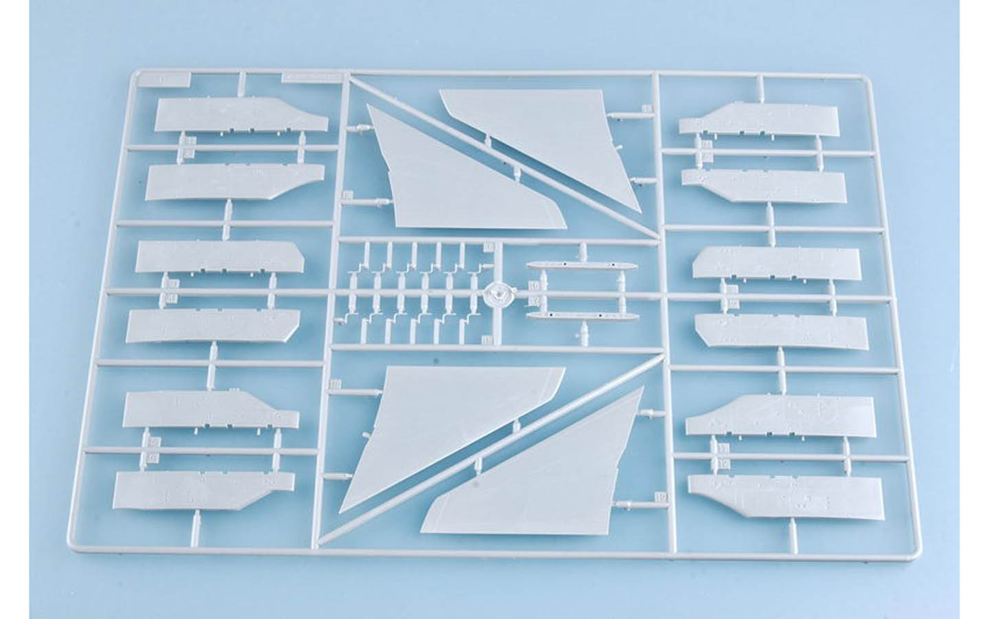 USAF A-7D Corsair II - Trumpeter 02245 | kingshobby.com