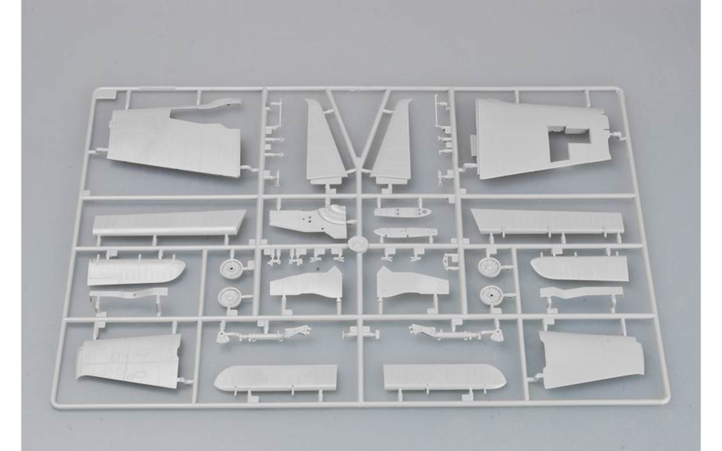 F8F-1 Bearcat - Trumpeter 02247 | kingshobby.com