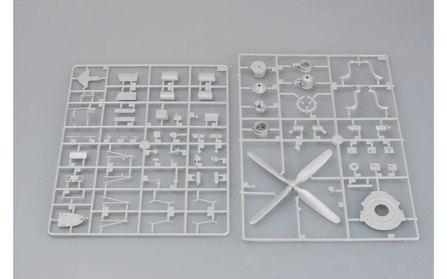 F8F-1 Bearcat - Trumpeter 02247 | kingshobby.com