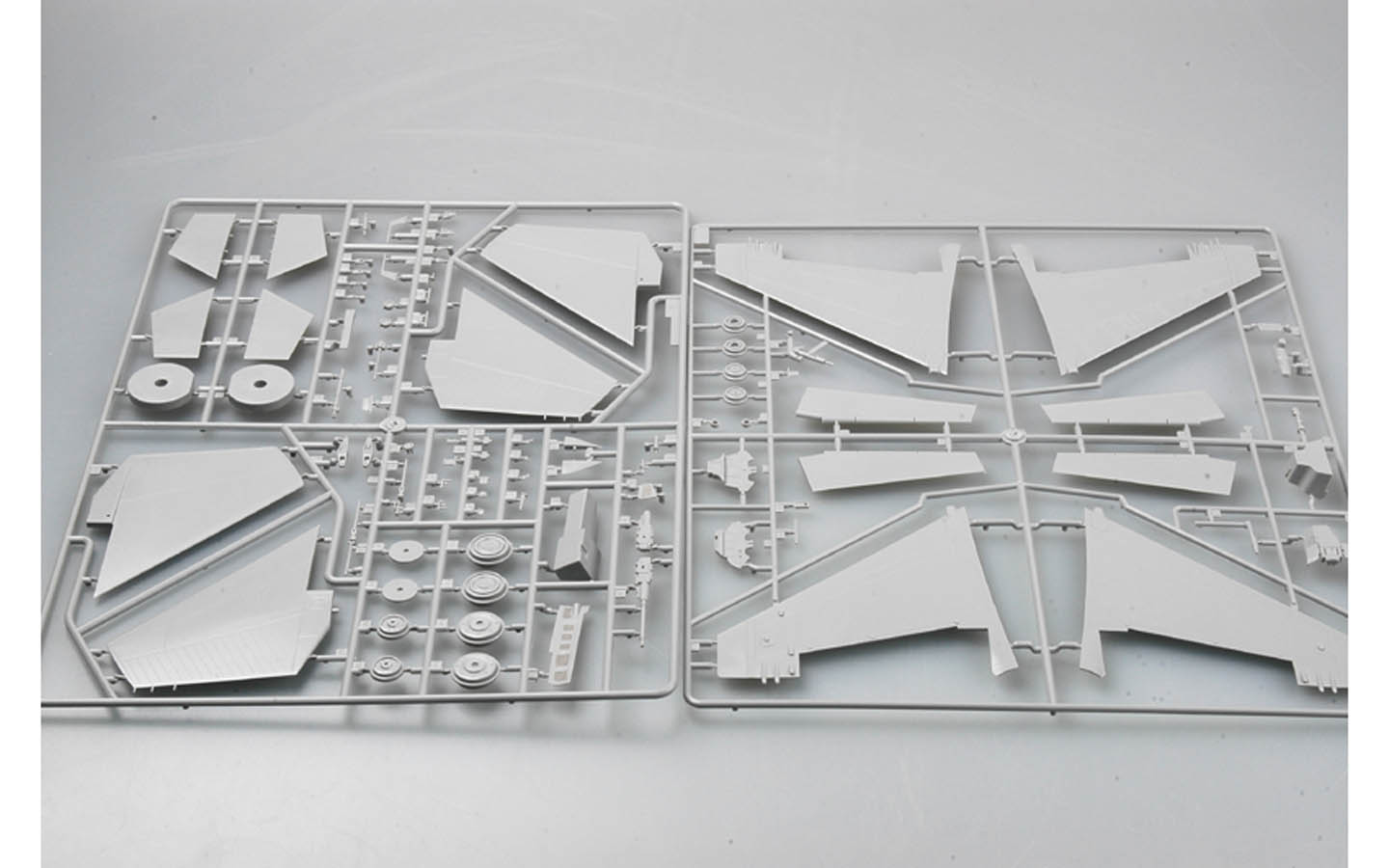 Su-30MKK Flanker G - Trumpeter 02271 | kingshobby.com