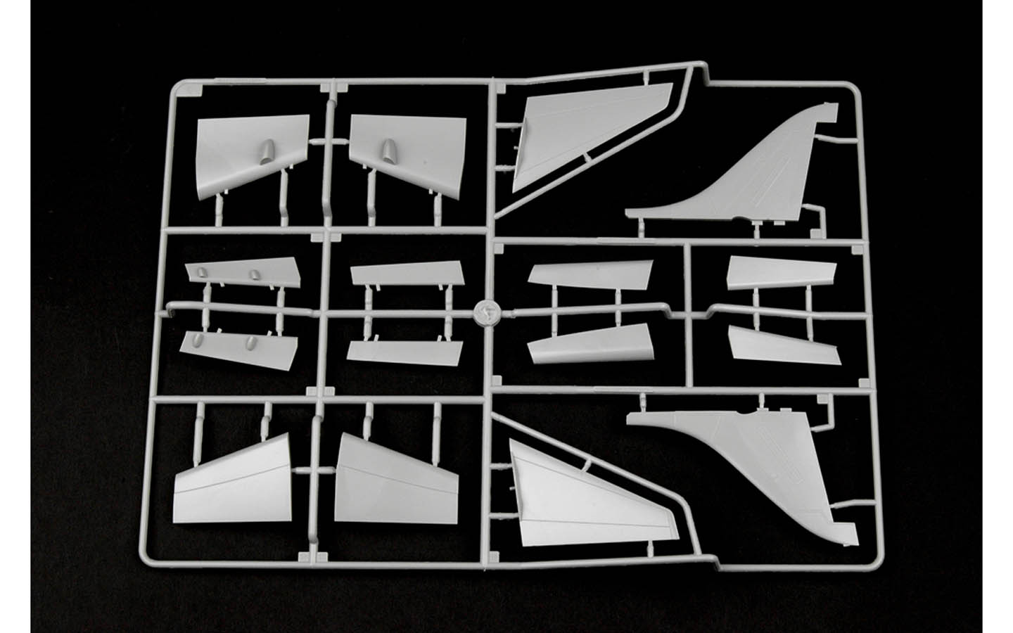 RAF Harrier GR.MK7 - Trumpeter 02287 | kingshobby.com