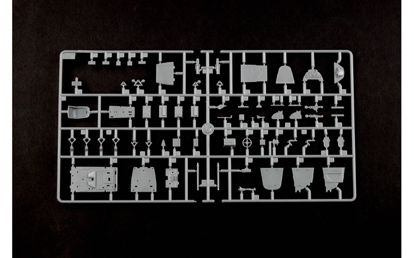 Messerschmitt Bf 109E-4/Trop - Trumpeter 02290 | kingshobby.com