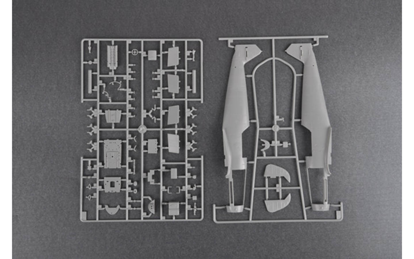 Messerschmitt Bf 109G-2/Trop - Trumpeter 02295 | kingshobby.com