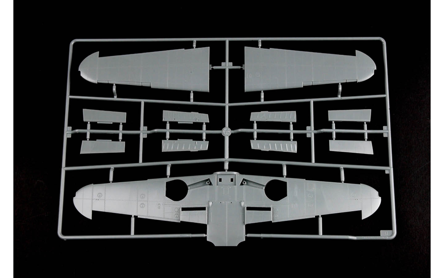 Messerschmitt Bf 109G-6 (Early) - Trumpeter 02296 | kingshobby.com