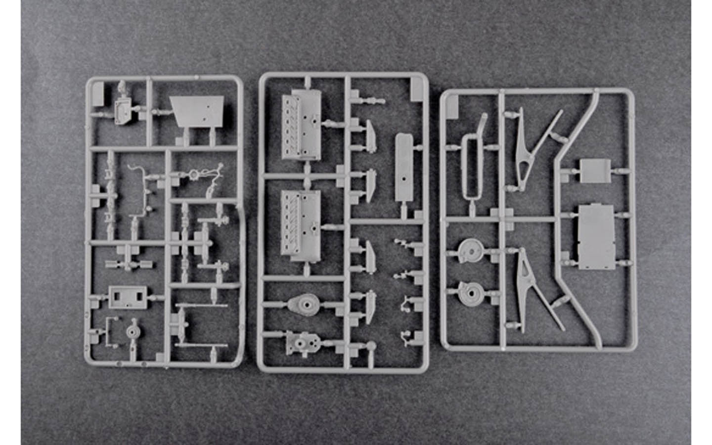 Messerschmitt Bf 109G-6 (Late) - Trumpeter 02297 | kingshobby.com