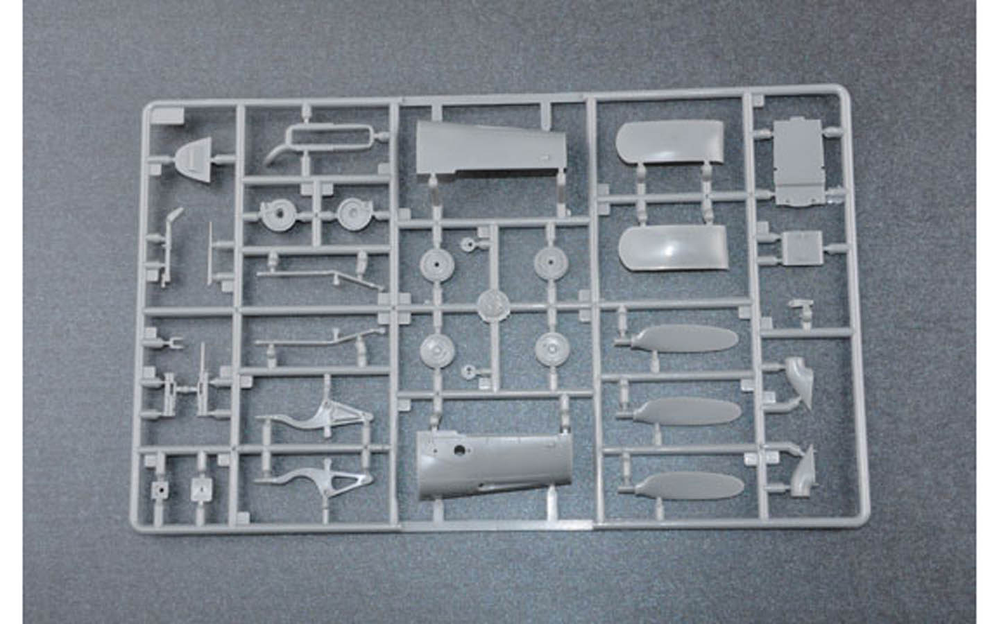 Messerschmitt Bf 109G-10 - Trumpeter 02298 | kingshobby.com