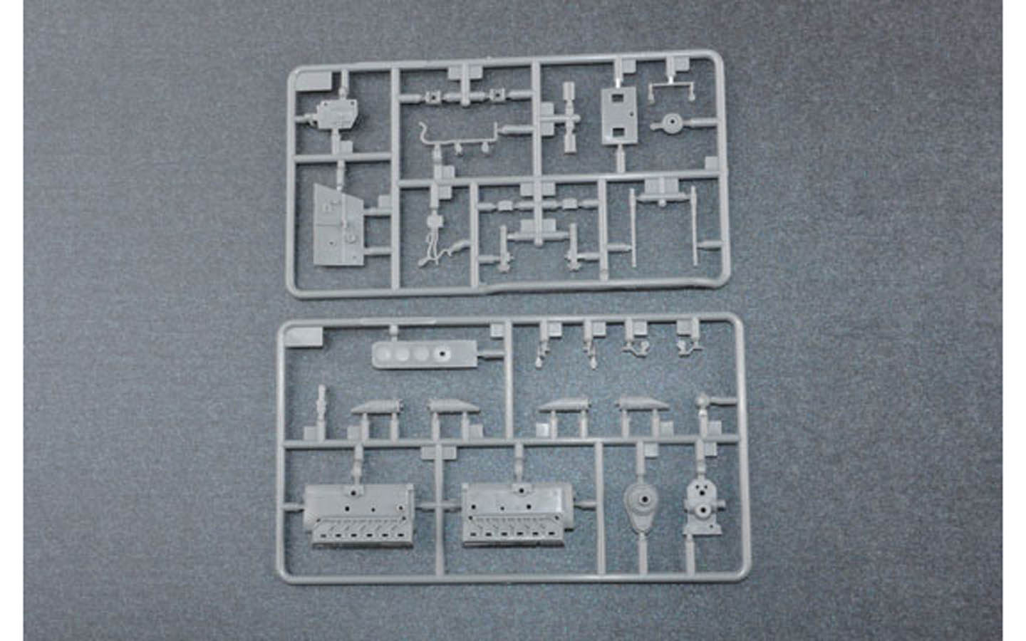 Messerschmitt Bf 109G-10 - Trumpeter 02298 | kingshobby.com