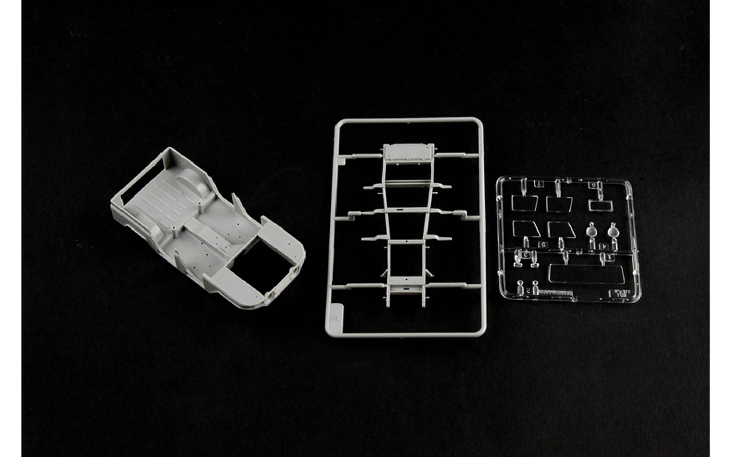 PLA Type 63 107mm Rocket Launcher & BJ212 Military Jeep - Trumpeter ...