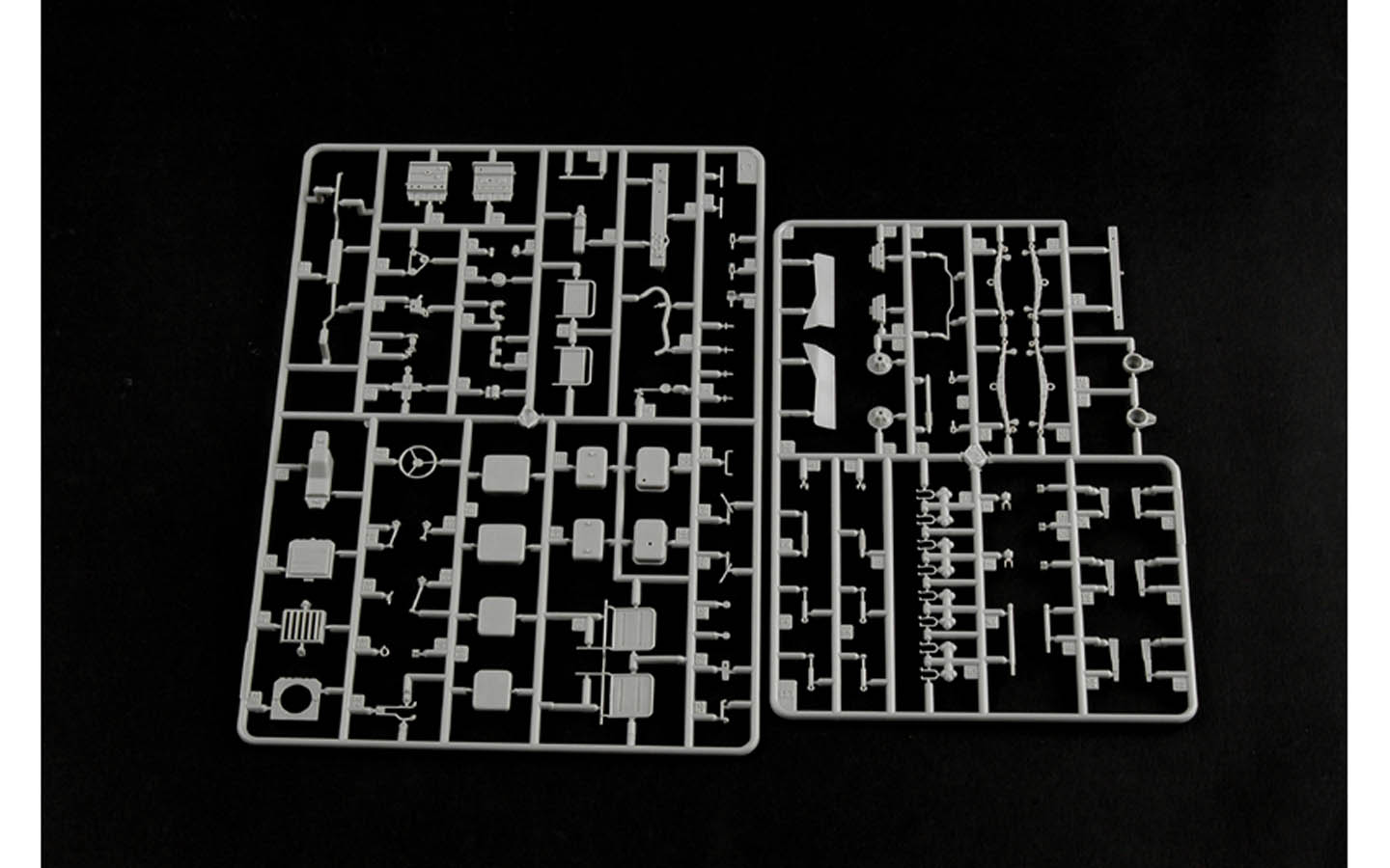 PLA Type 63 107mm Rocket Launcher & BJ212 Military Jeep - Trumpeter ...