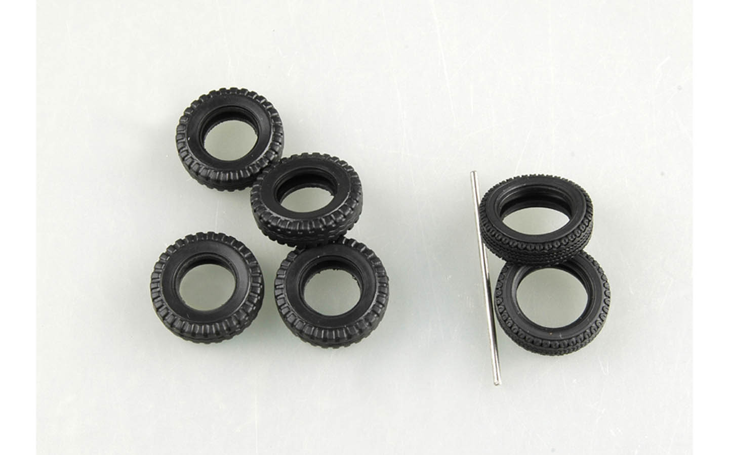 PLA Type 63 107mm Rocket Launcher & BJ212 Military Jeep - Trumpeter ...