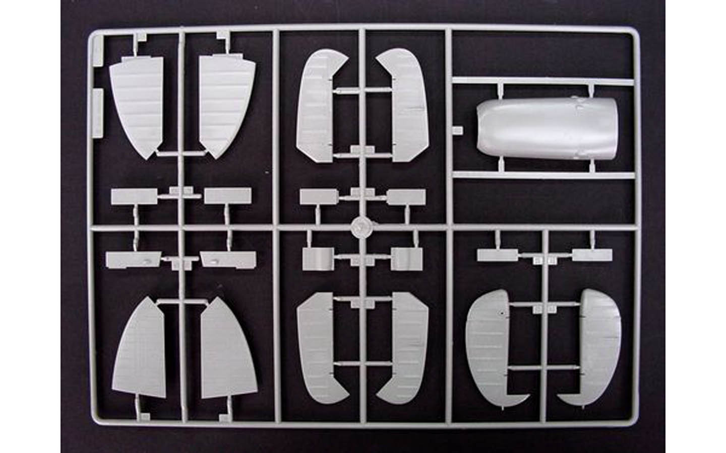 Supermarine Spitfire MK.Vb Float Plane - Trumpeter 02404 | kingshobby.com