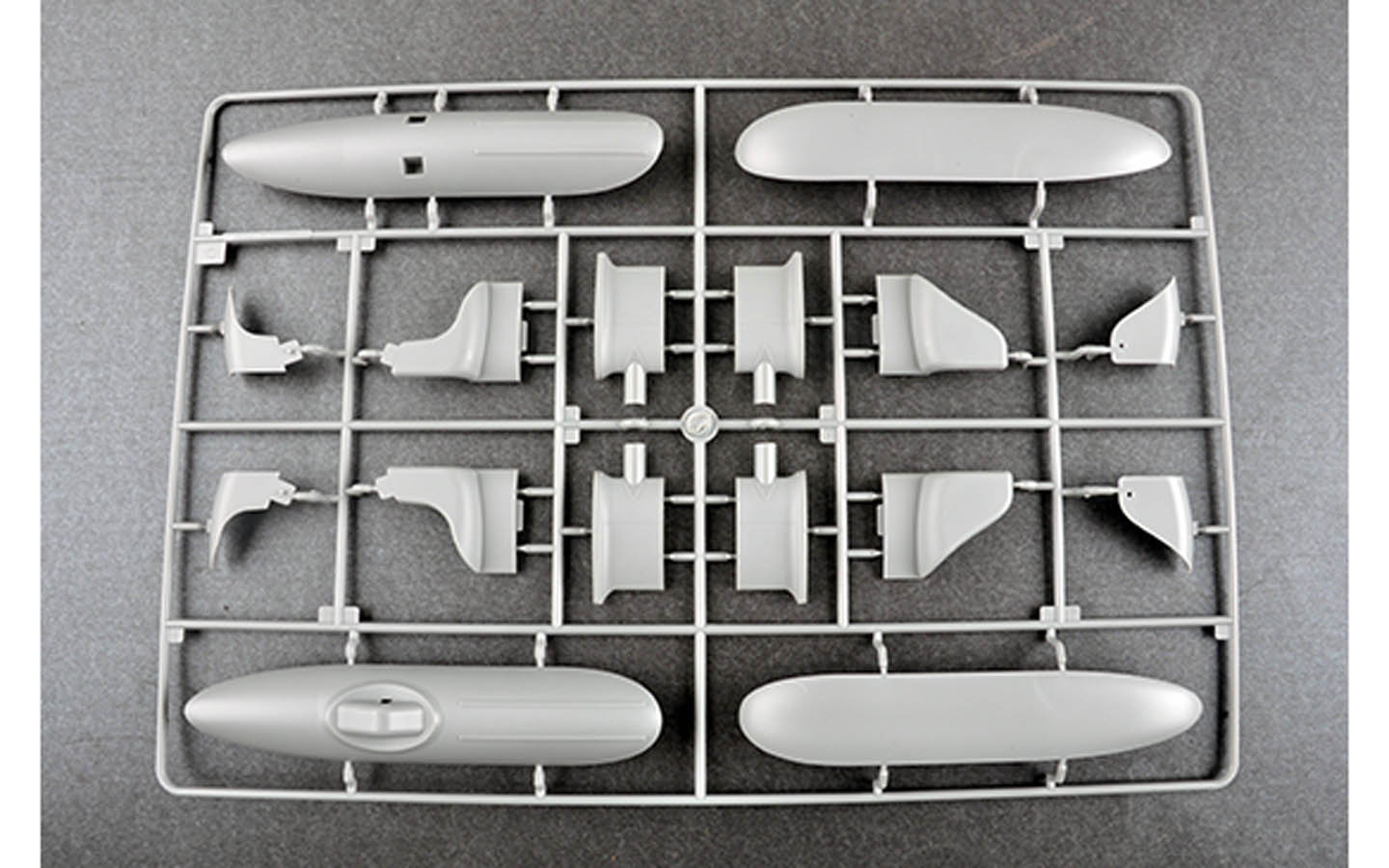 Junkers Ju-87B-2/U4 Stuka - Trumpeter 02422 | kingshobby.com