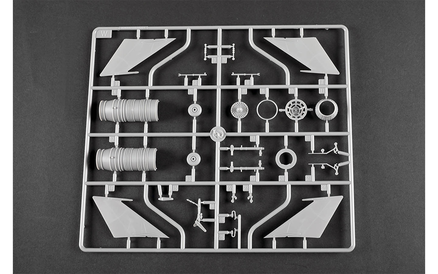 JJ-7 Trainer - Trumpeter 02824 | kingshobby.com