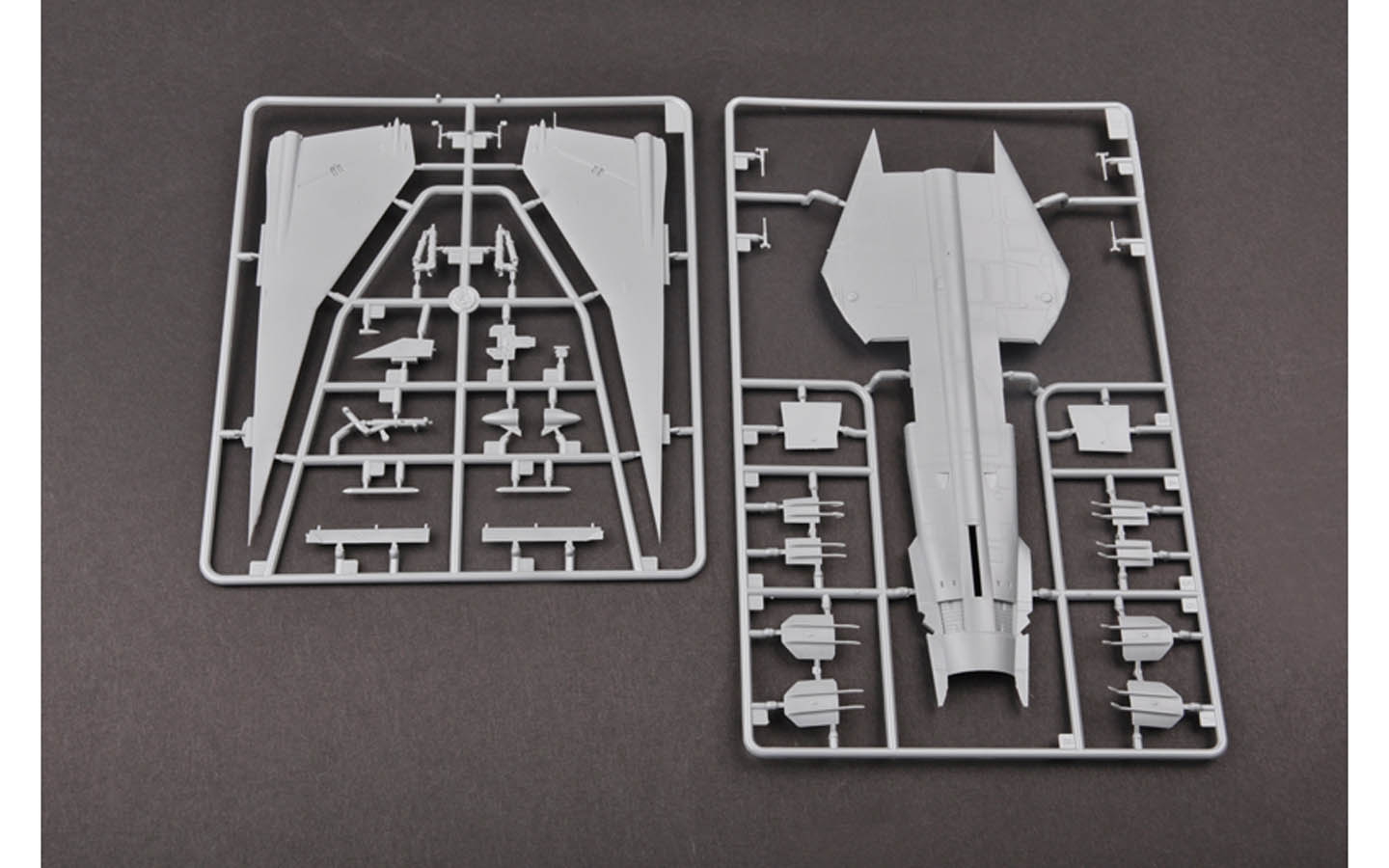 MIG-23M Flogger-B - Trumpeter 02853 | kingshobby.com