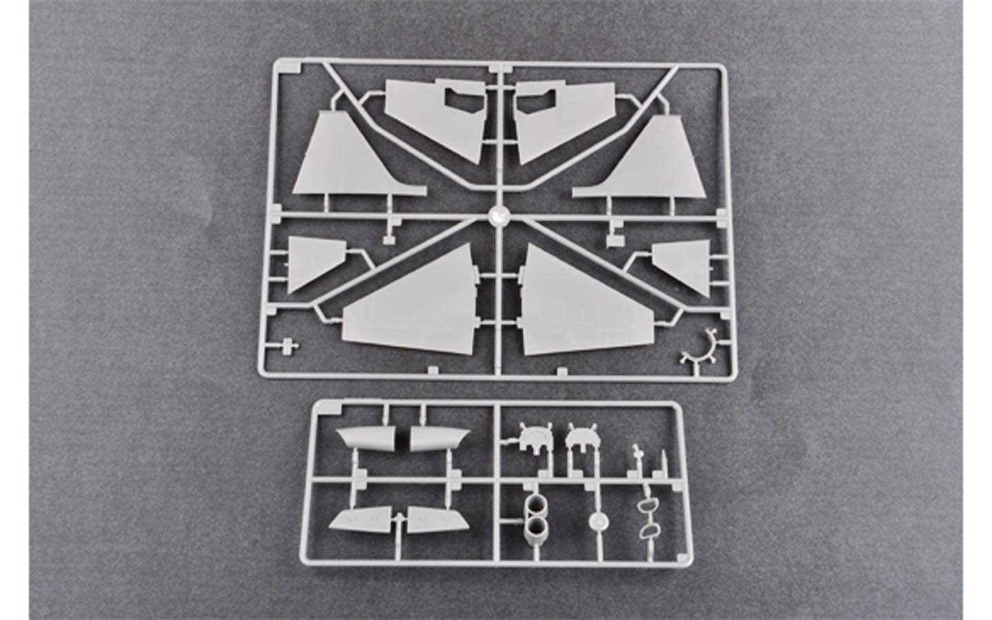 T-38C Talon - Trumpeter 02877 | kingshobby.com